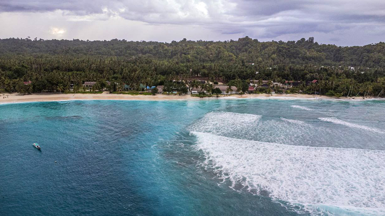 Menyelamatkan Pulau Sipora yang Kaya